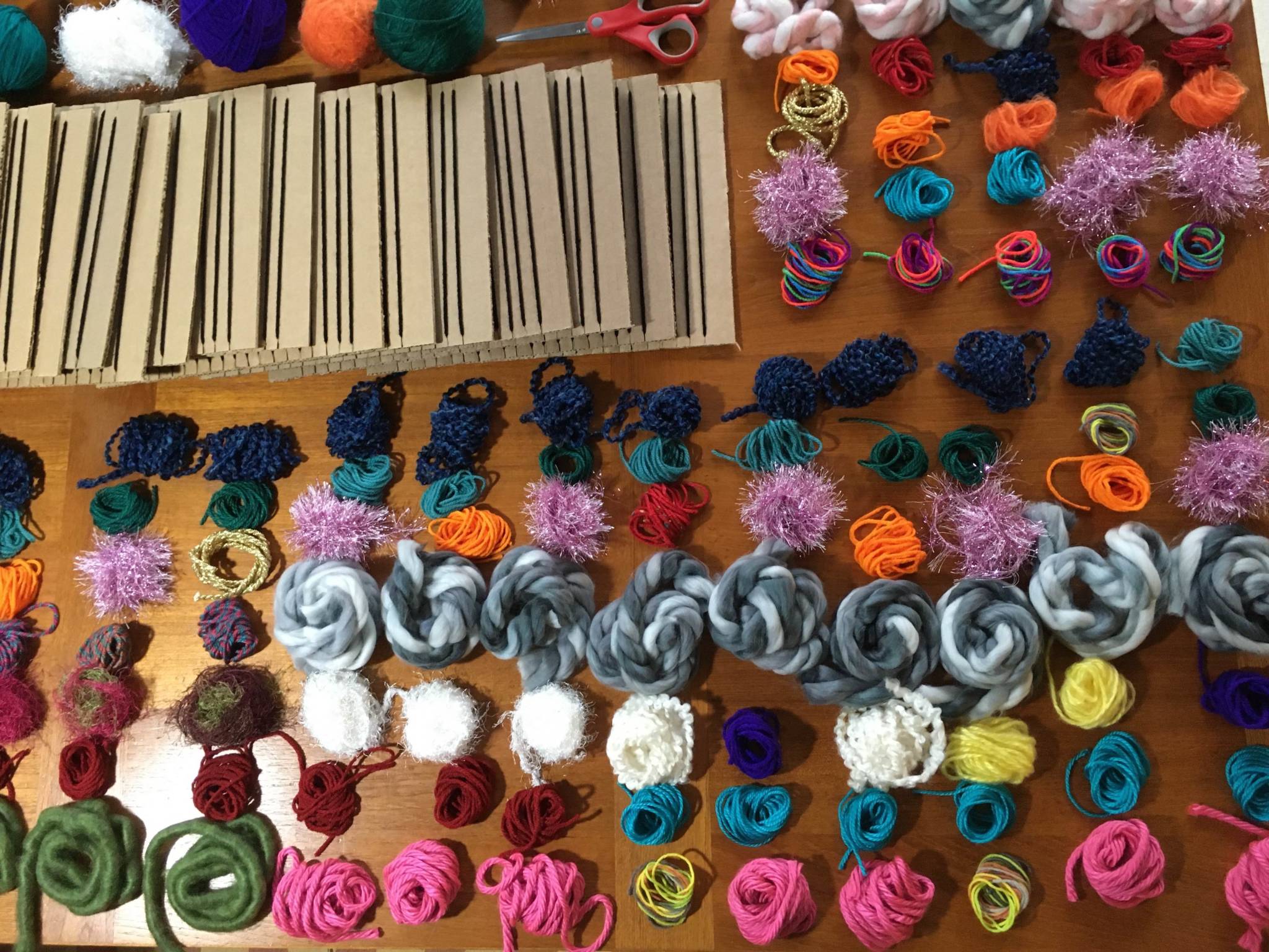 Learn How to Make Your Own Loom – Paths to Literacy